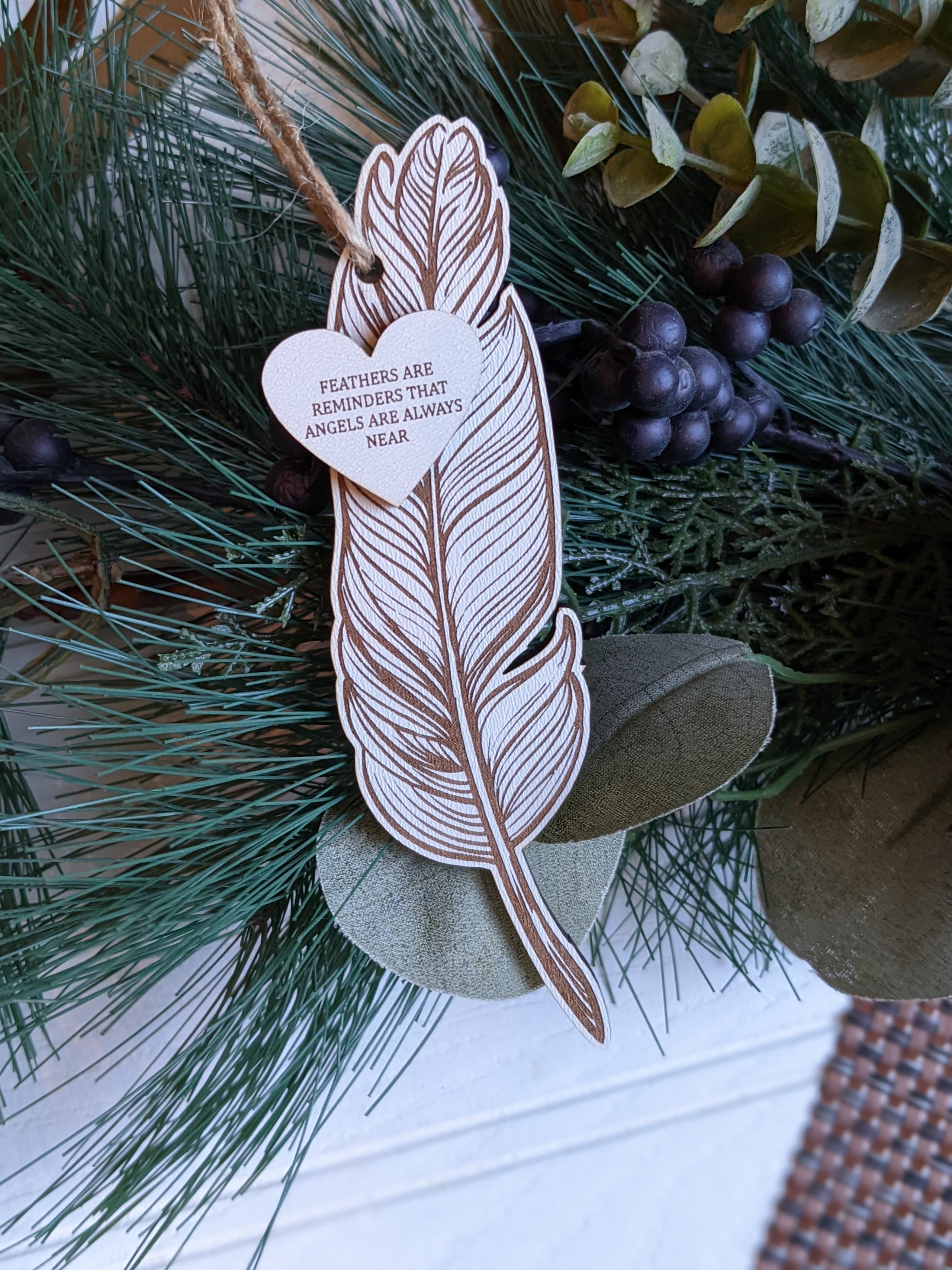 Feather Memorial Ornament | Richer Design Co.Ltd.